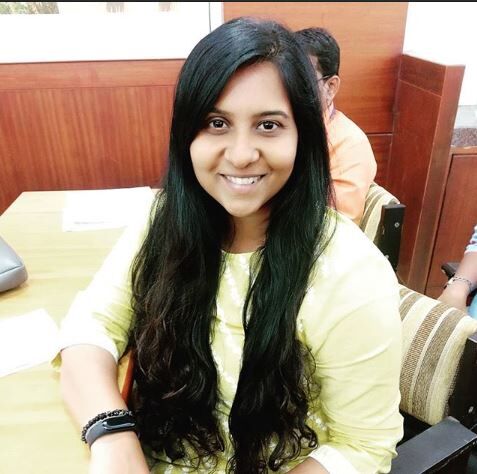 ट्रोल होणा-या रश्मीच्या पाठिशी तुम्ही उभे राहणार का?